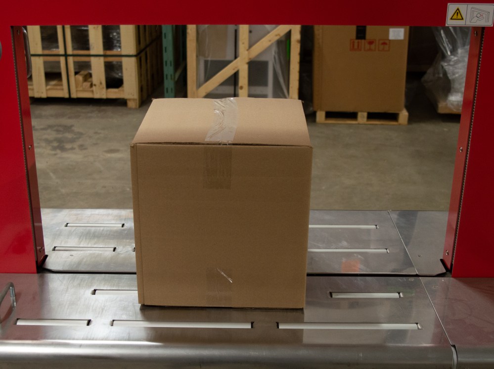 How To Use a Strapping Machine – Packaging Blog